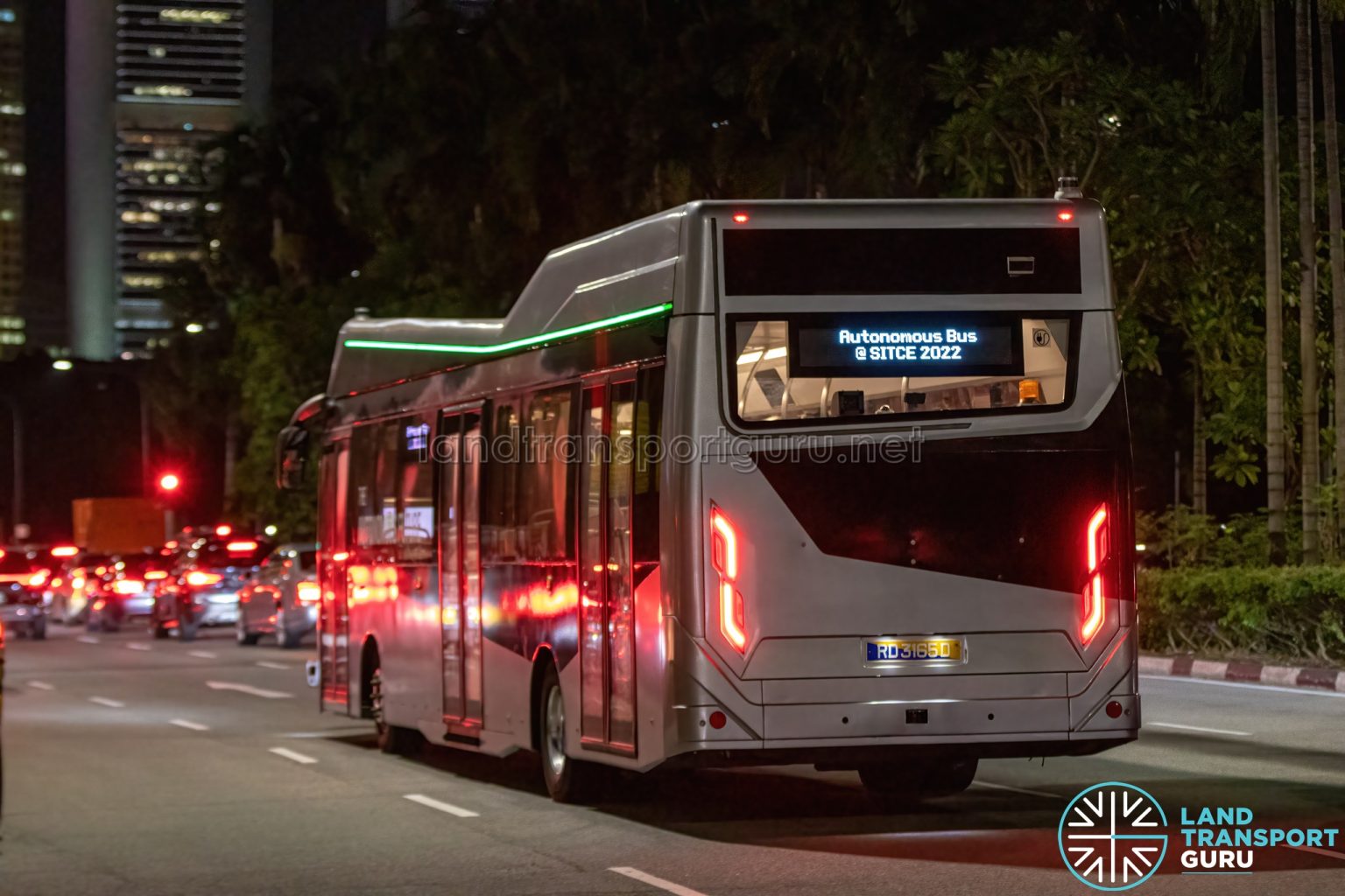 RD3165D – Autonomous Bus @ SITCE 2022 departing Suntec Convention ...