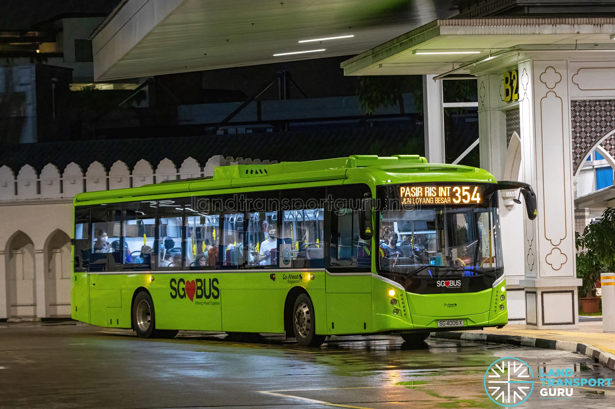 Bus 354 Go Ahead Singapore CRRC C12 SG4006X Land Transport Guru Bus 354 Go Ahead Singapore CRRC C12 SG4006X Land Transport Guru