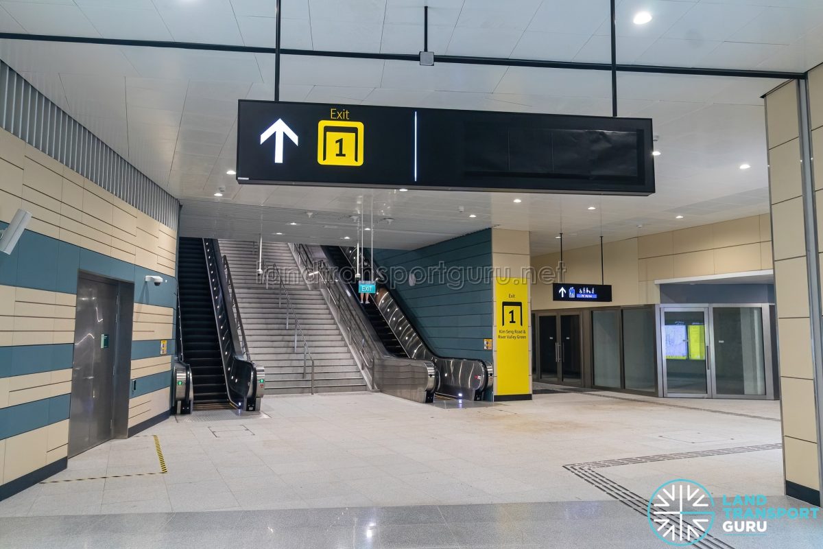 Great World MRT Station – Escalators & Lift to Exit 1 | Land Transport Guru
