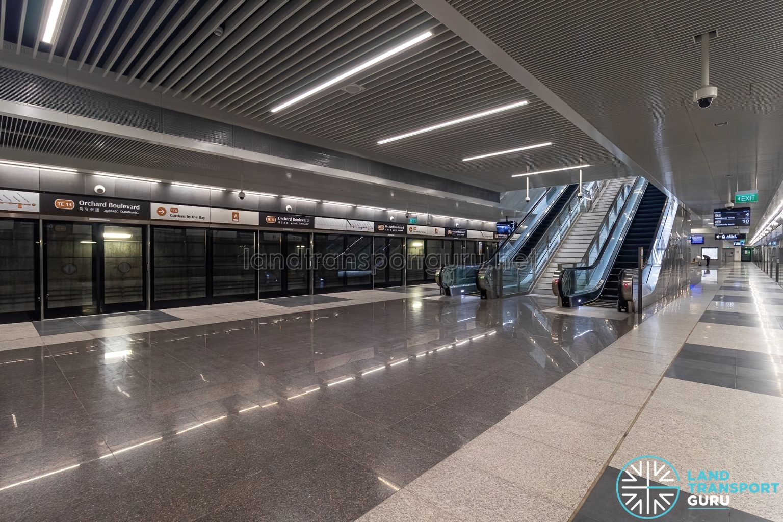 Orchard Boulevard MRT Station – Platform Level | Land Transport Guru