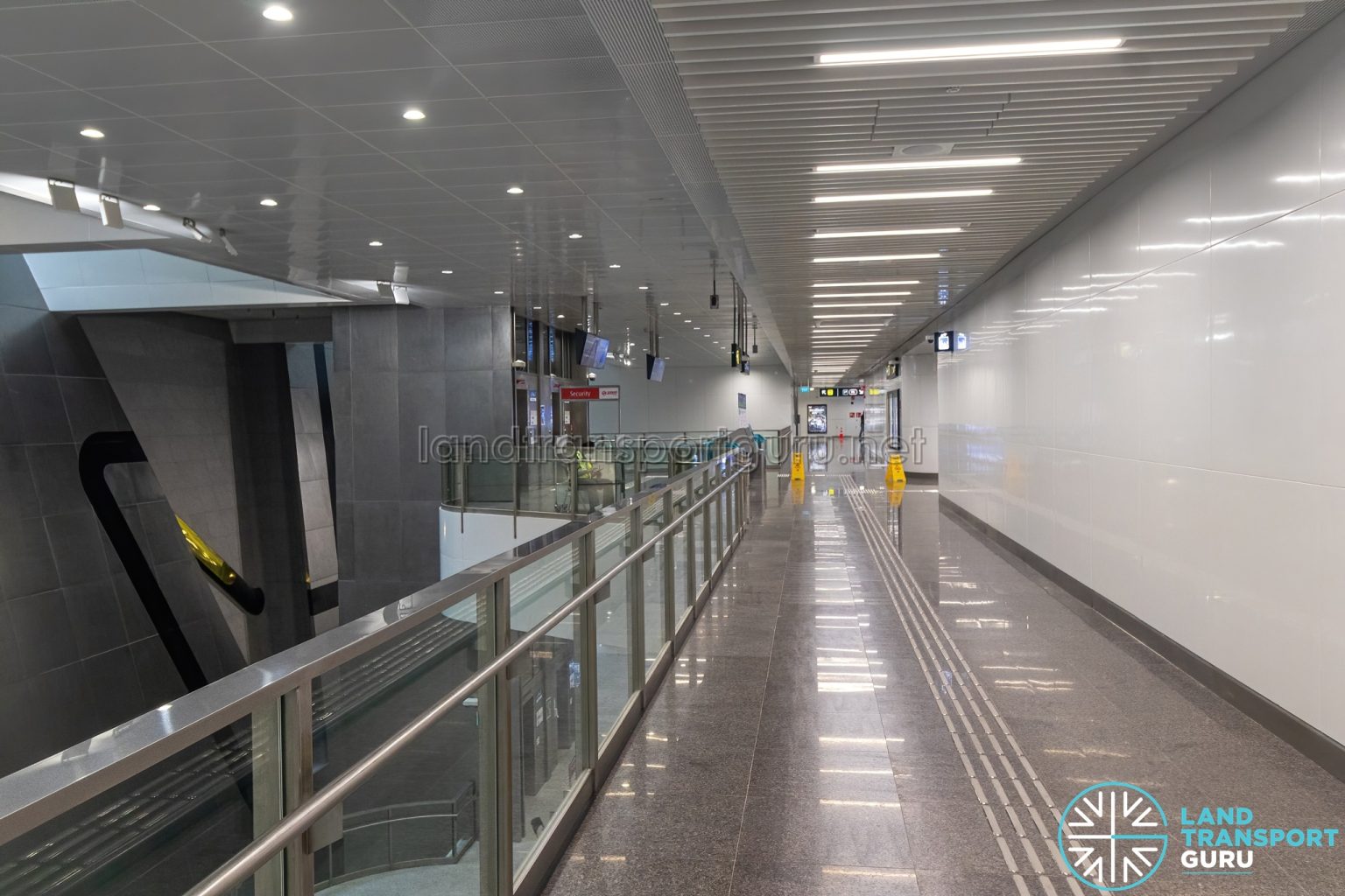 Orchard Boulevard MRT Station – Underpass Level (B1) Faregates & Lift ...