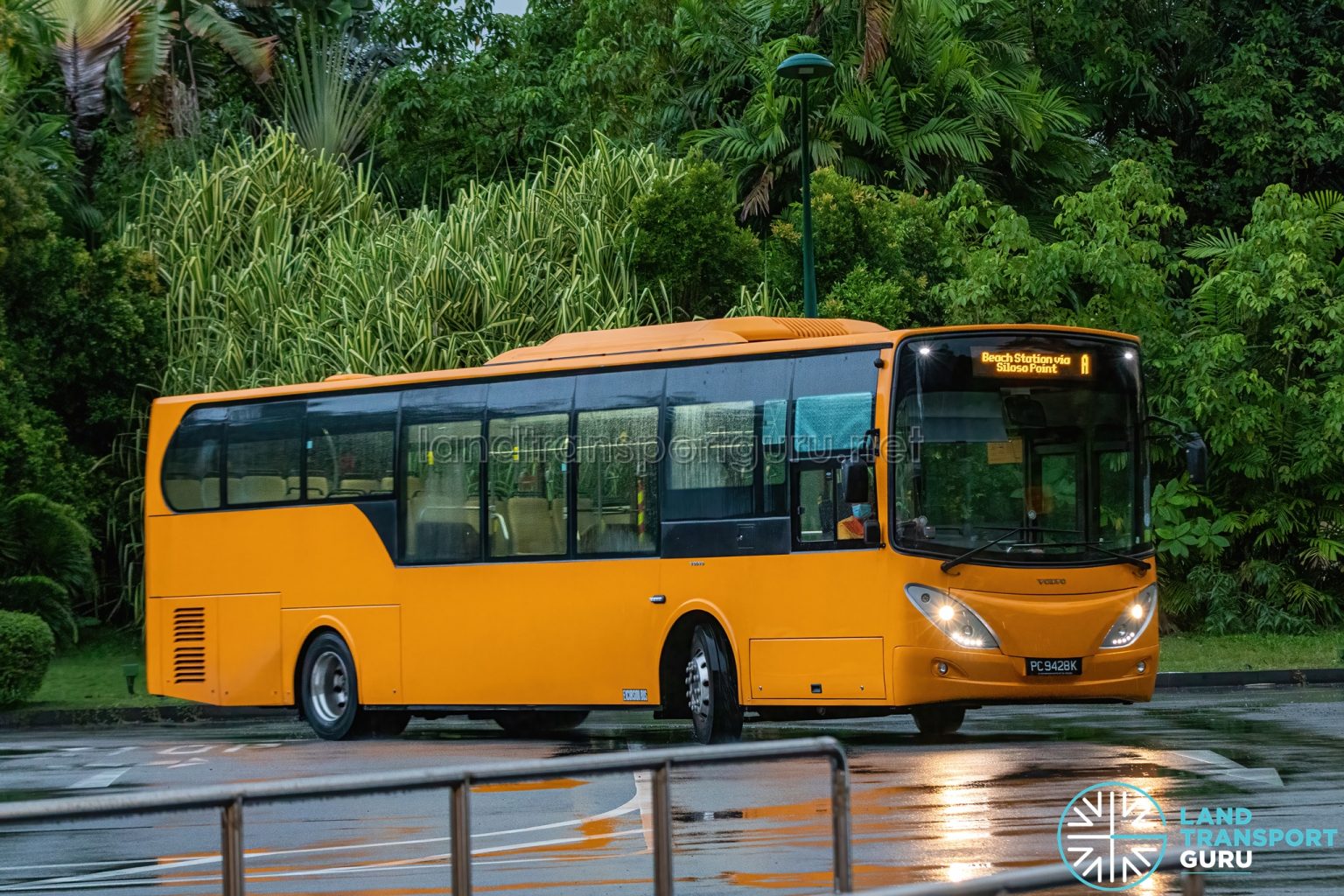 Sentosa Bus A – ComfortDelGro Bus Volvo B8RLE (PC9428K) | Land ...