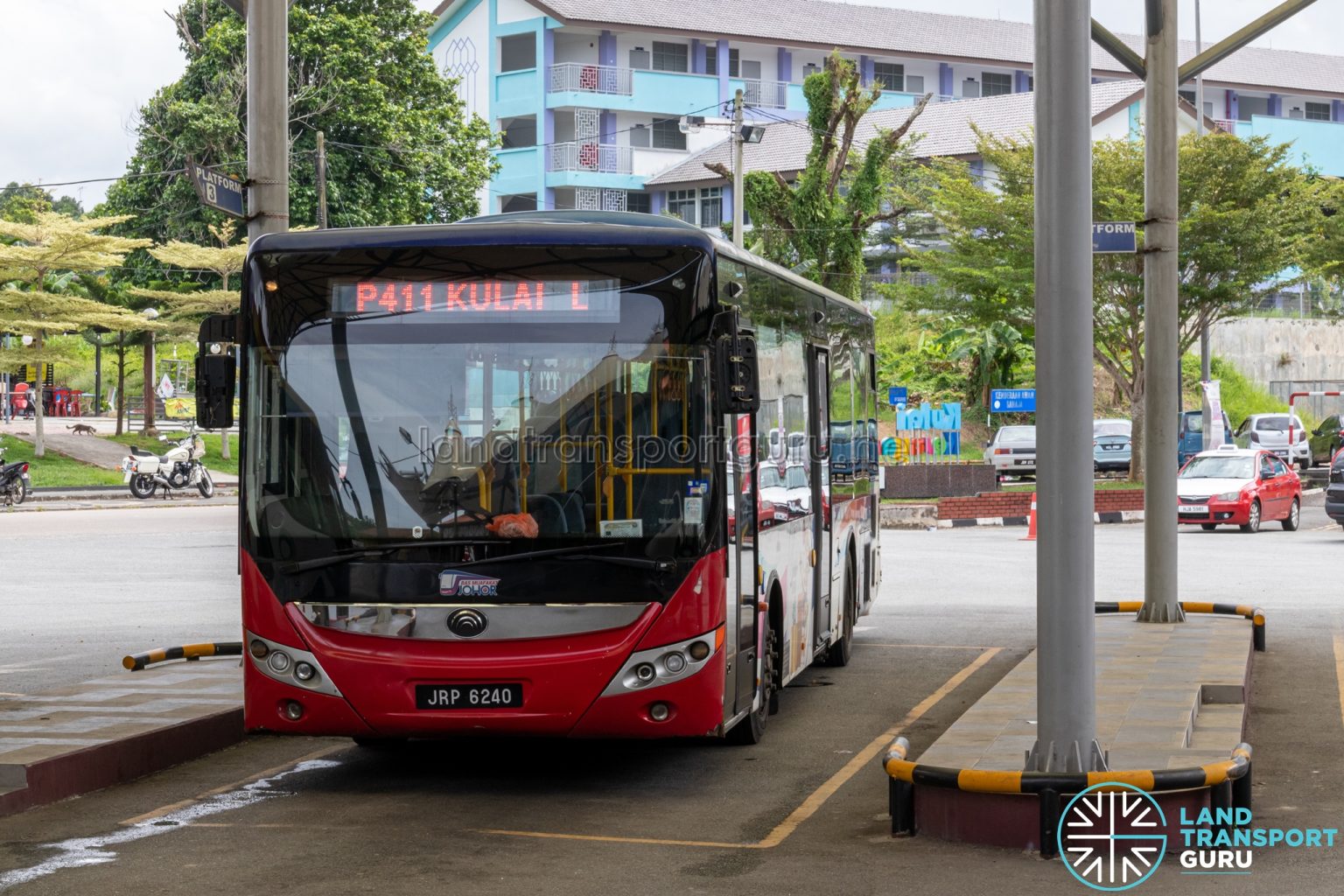 P411 – Causeway Link Yutong ZK6126HG (JRP6240) | Land Transport Guru