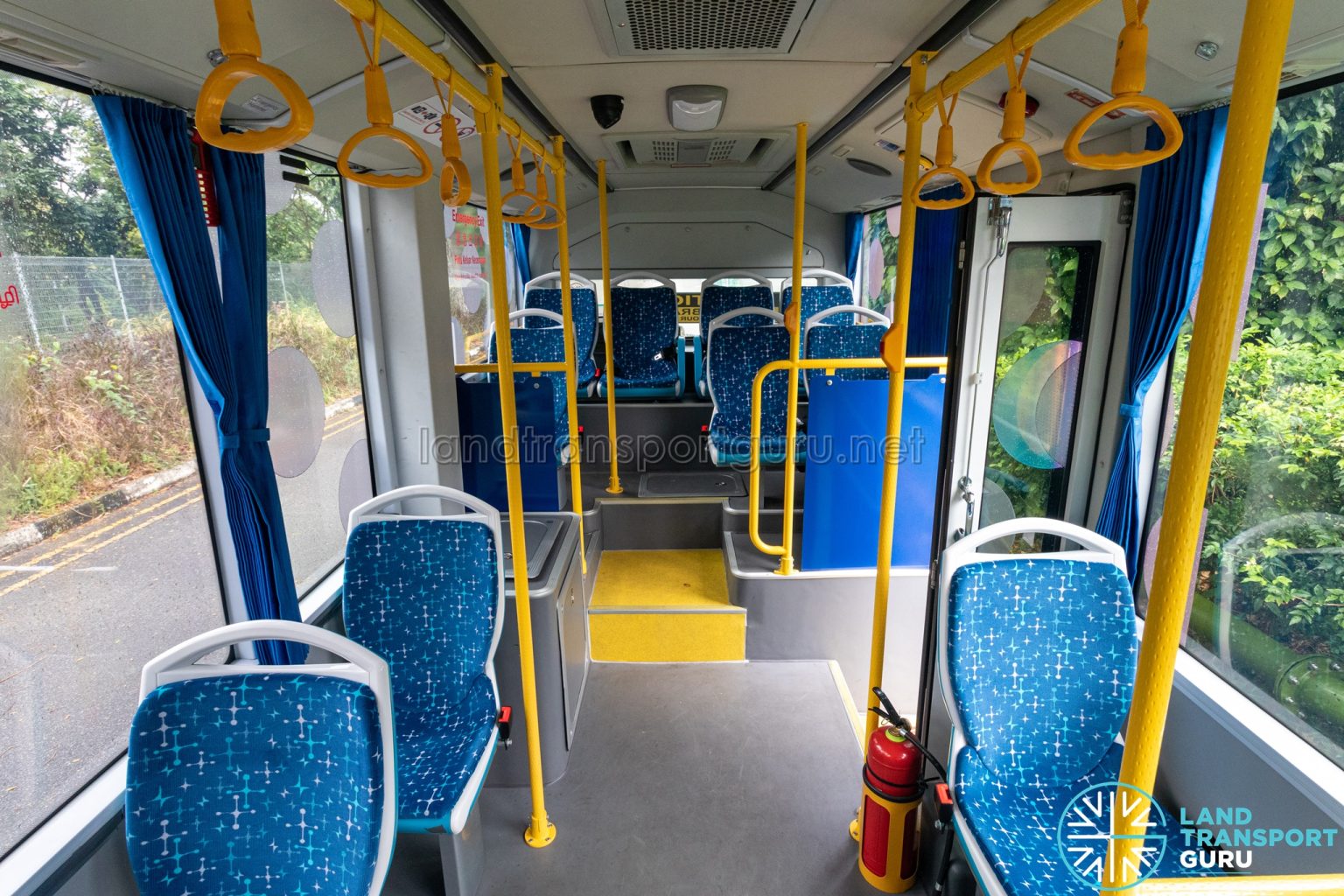 MooVita Autonomous Bus Trial at Ngee Ann Polytechnic | Land Transport Guru