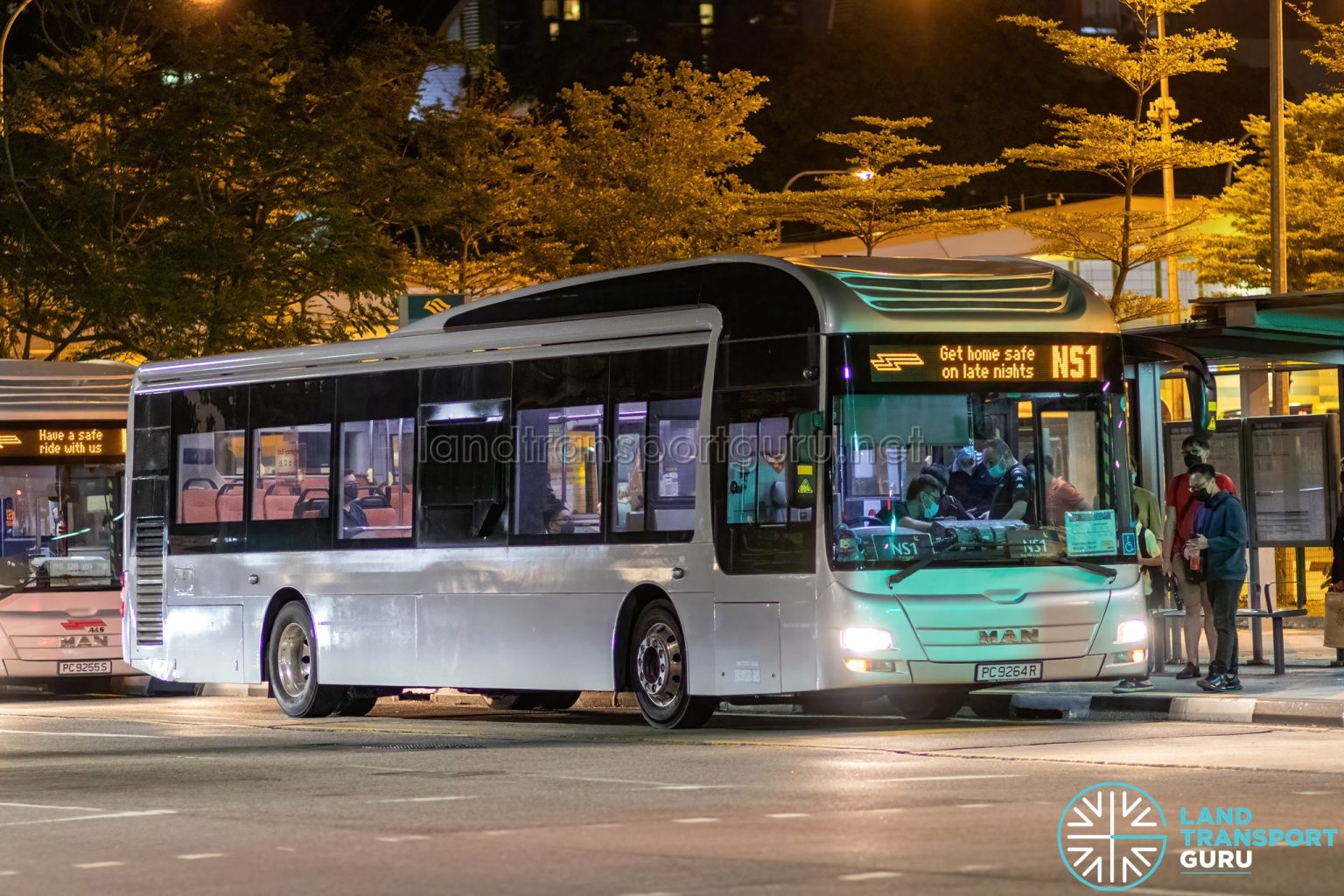 Night Service NS-1: A&S Transit MAN A22 (PC9264R) | Land Transport Guru