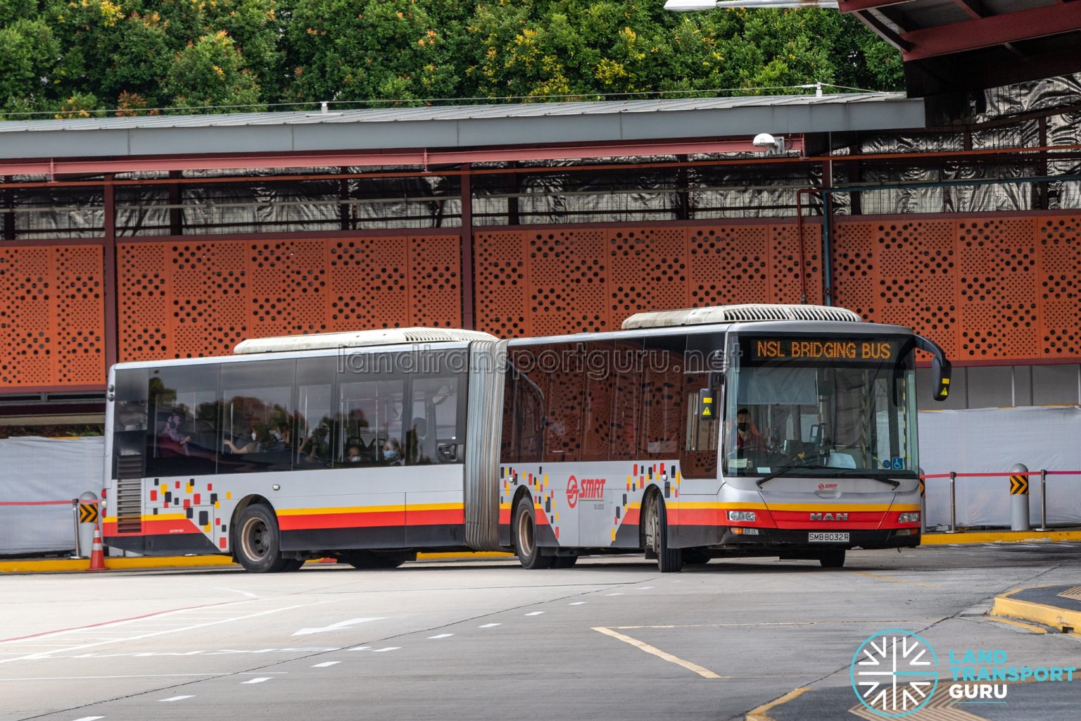 NSL Bridging Bus – SMRT Buses MAN A24 (SMB8032R) | Land Transport Guru
