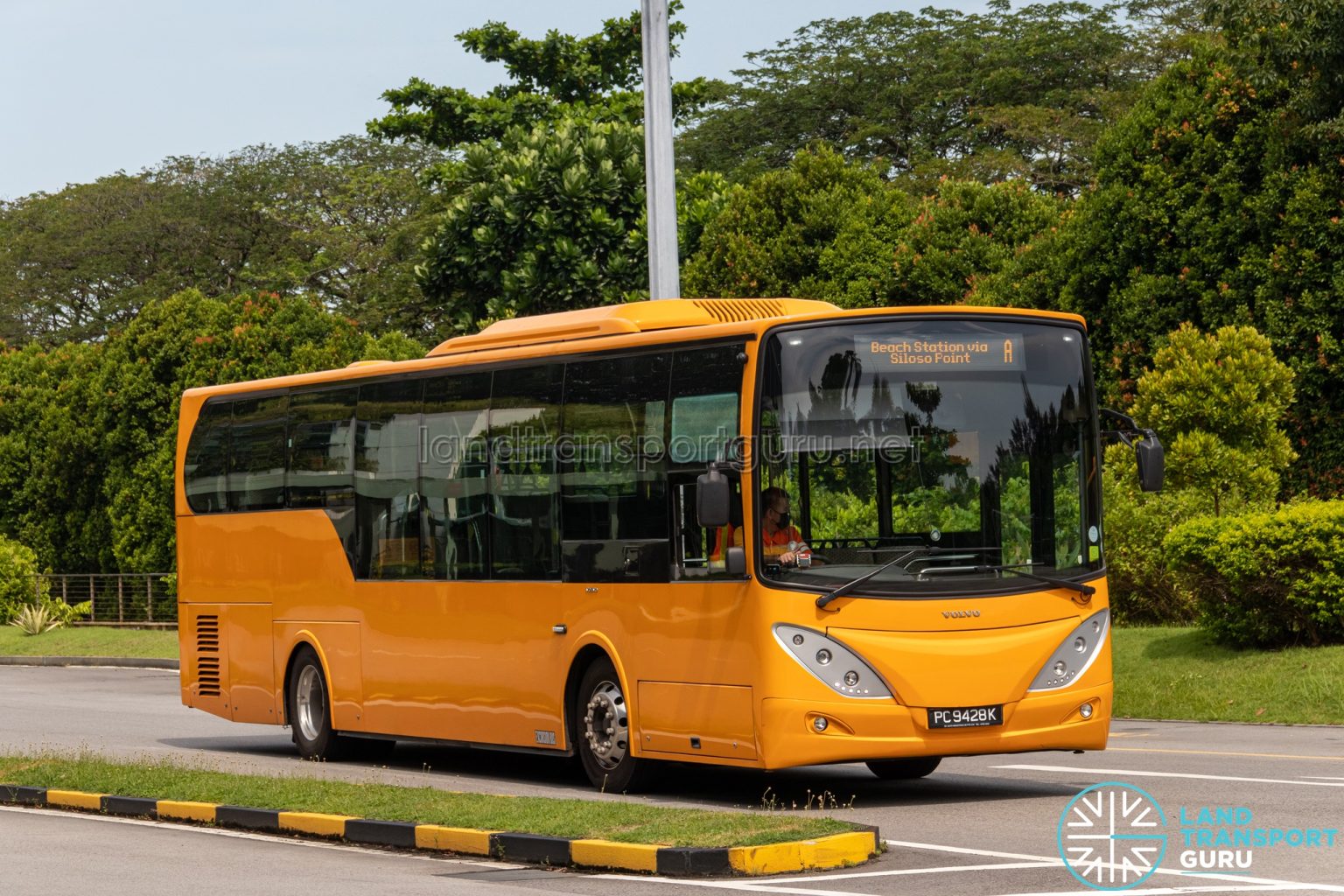 Sentosa Bus A – ComfortDelGro Bus Volvo B8RLE (PC9428K) | Land ...