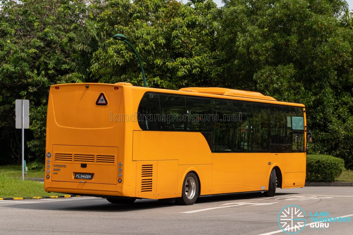 ComfortDelGro Bus Volvo B8RLE – Rear | Land Transport Guru