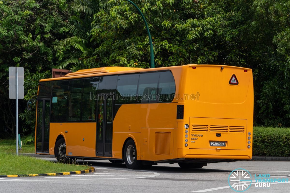 ComfortDelGro Bus Volvo B8RLE – Rear | Land Transport Guru