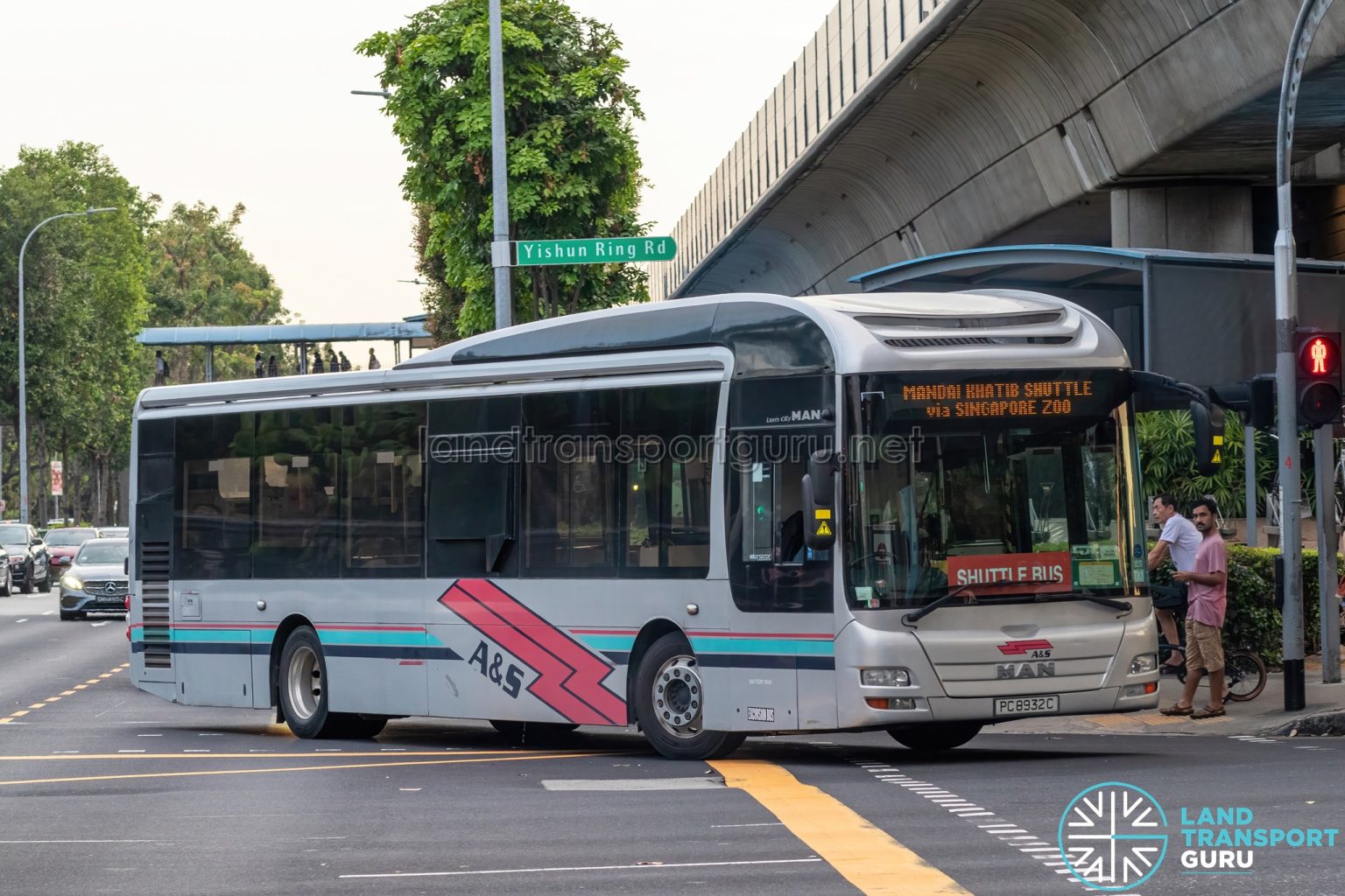 Mandai Khatib Shuttle – A&S Transit MAN A22 (PC8932C) | Land Transport Guru