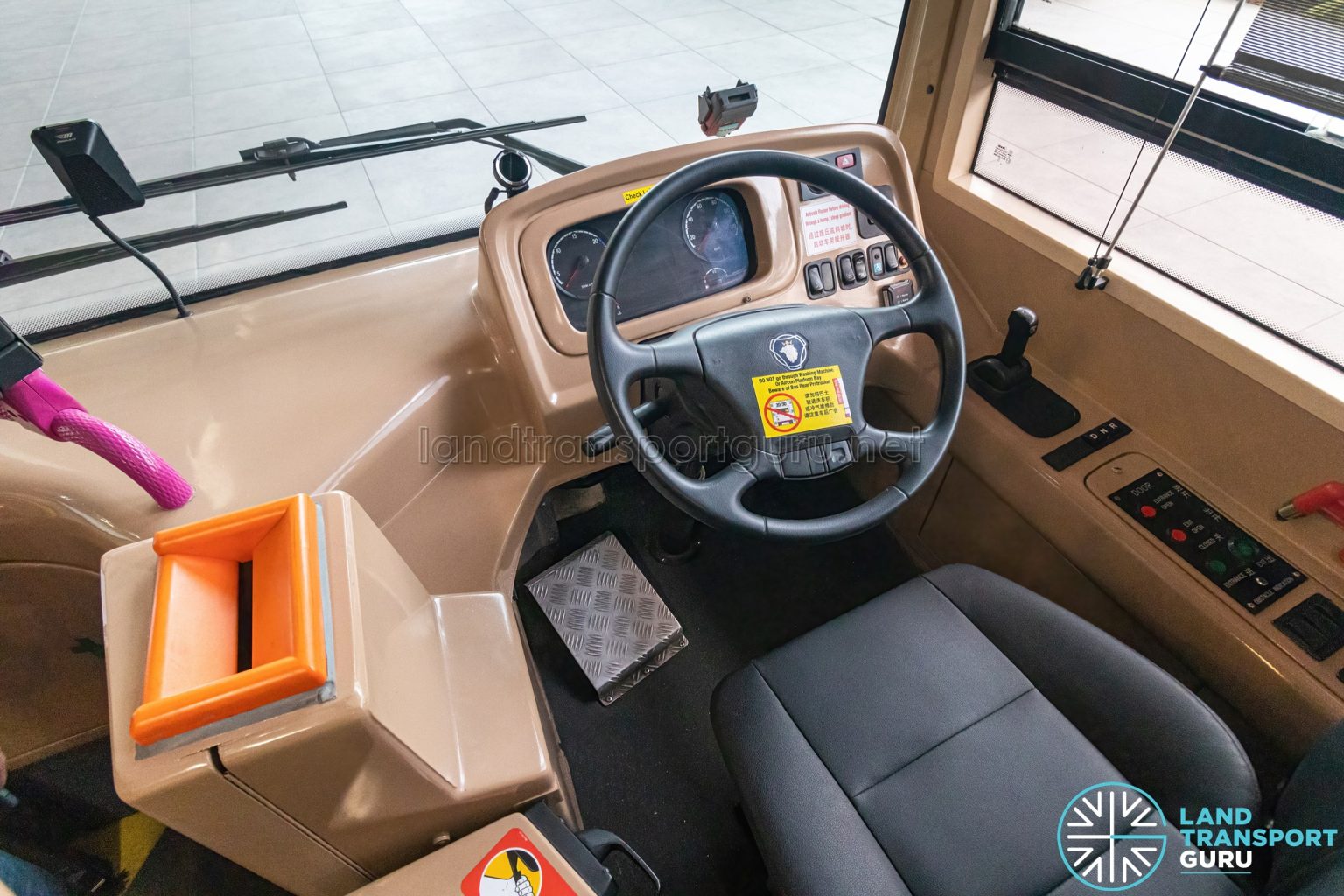 SBS Transit CARES Community Bus | Land Transport Guru