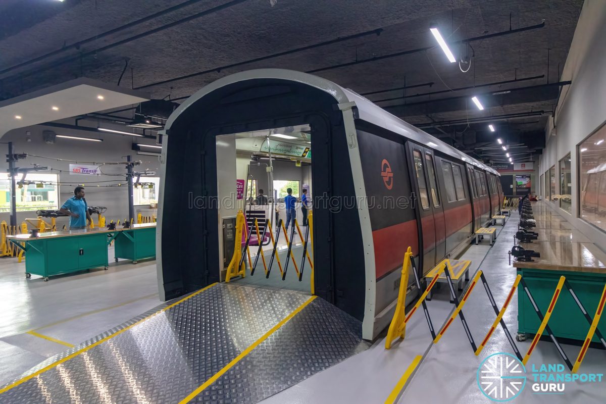 Preserved C751B Car 3320 at ITE College West Rail Engineering Hub ...