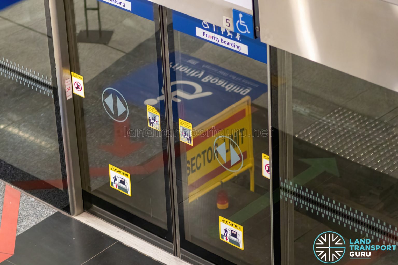 Circle Line Single Platform Service between Telok Blangah ...