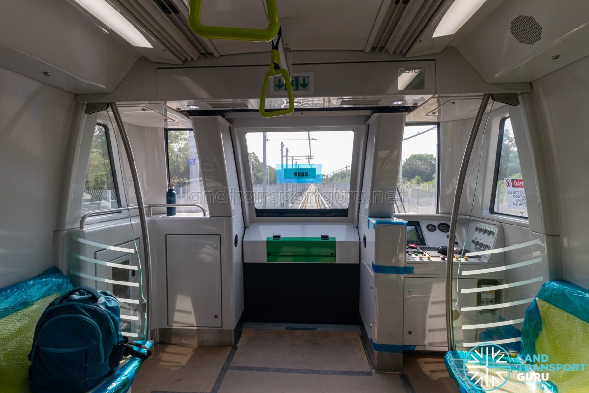 Alstom Metropolis C851E (CCL) – Cab end, with emergency ramp | Land ...