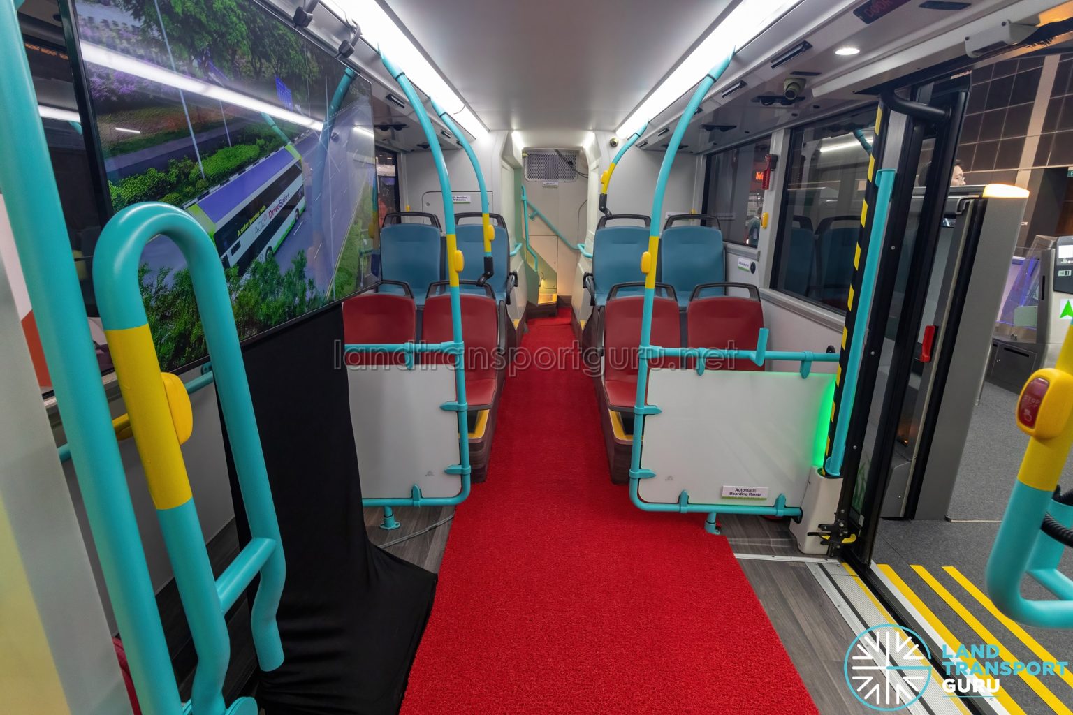 CRRC eD12 3-Door double-deck bus for Singapore | Land Transport Guru