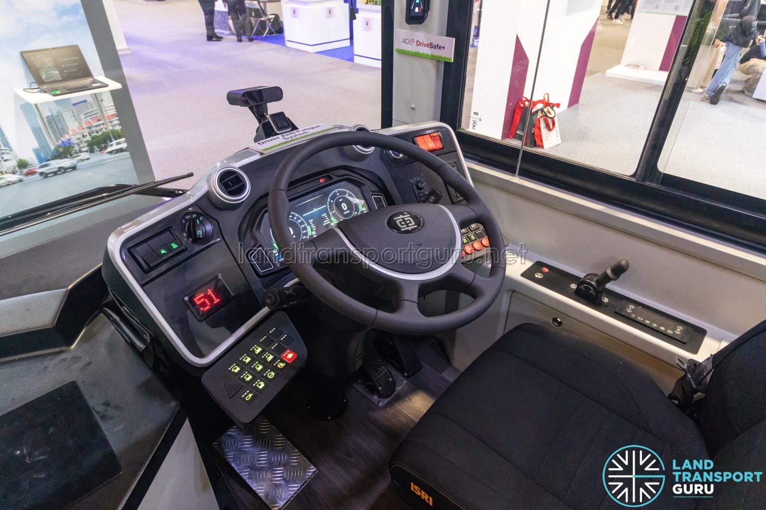 CRRC eD12 3-Door double-deck bus for Singapore | Land Transport Guru